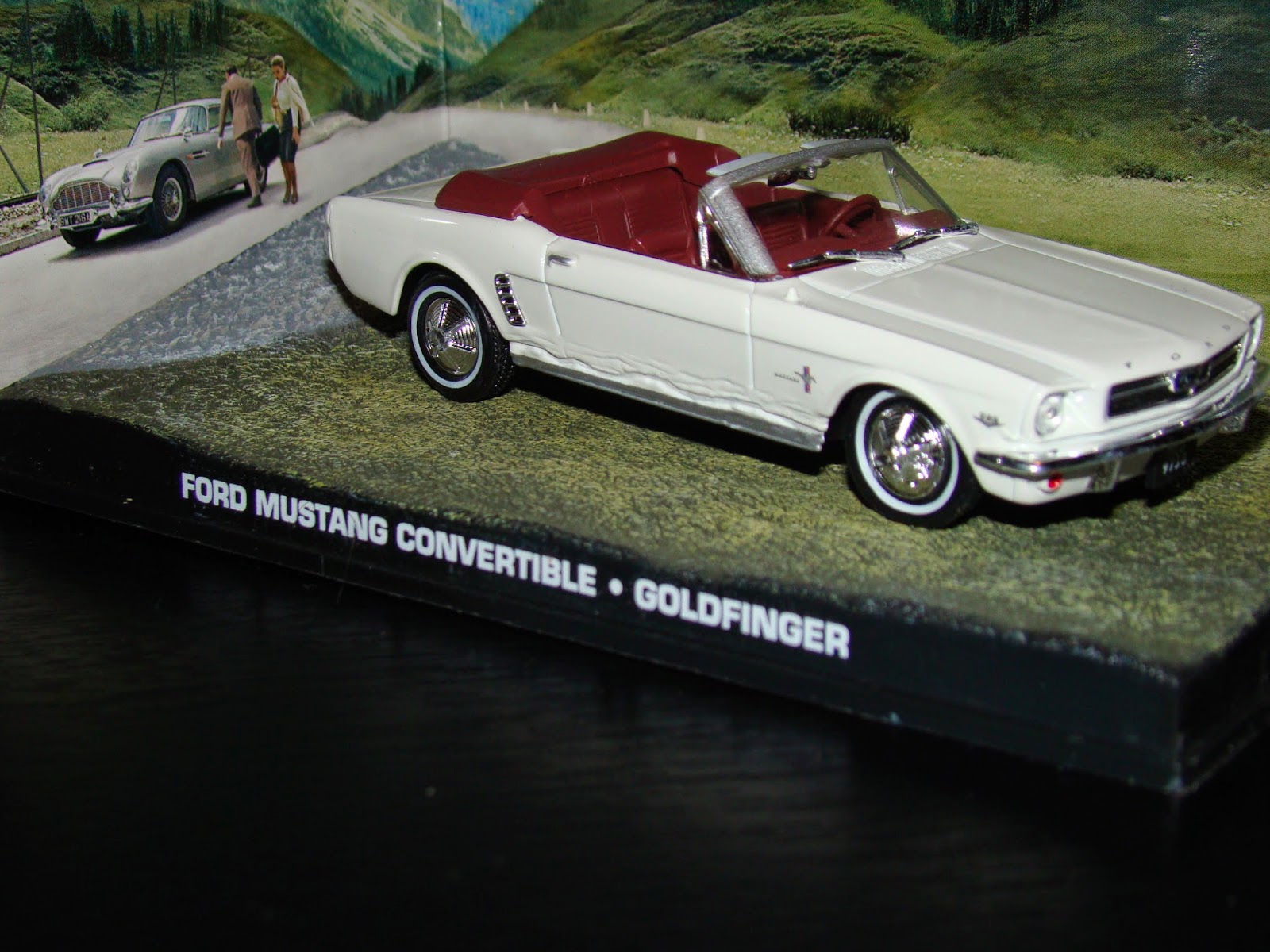 007 Vehicle: Ford Mustang Convertible / Goldfinger (1964)
