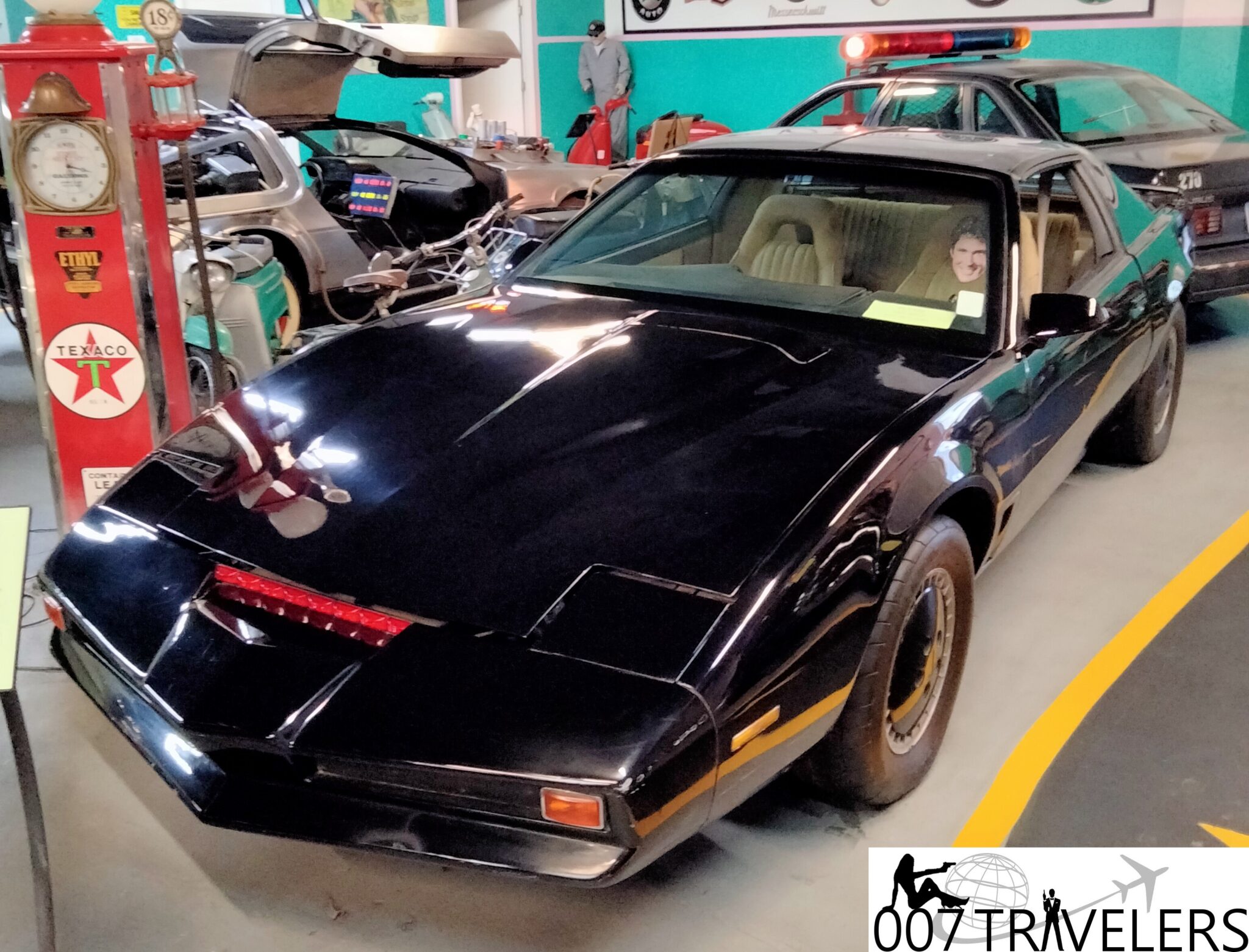 007 Exhibition: Hollywood Cars Museum & Liberace Garage - 007 Travelers