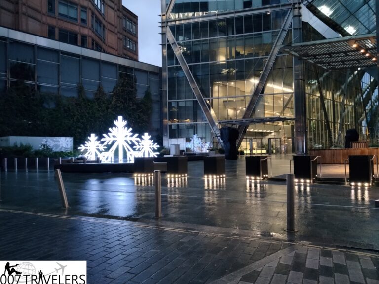 007 Filming location: Skyscraper in Shanghai, China / Skyfall (2012 ...