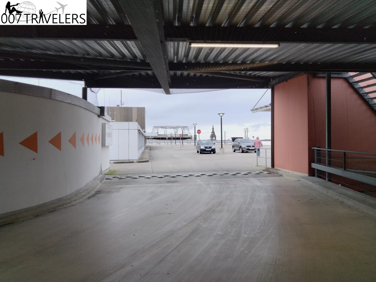 007 Filming location: Parking garage’s top floor in Hamburg / Tomorrow ...